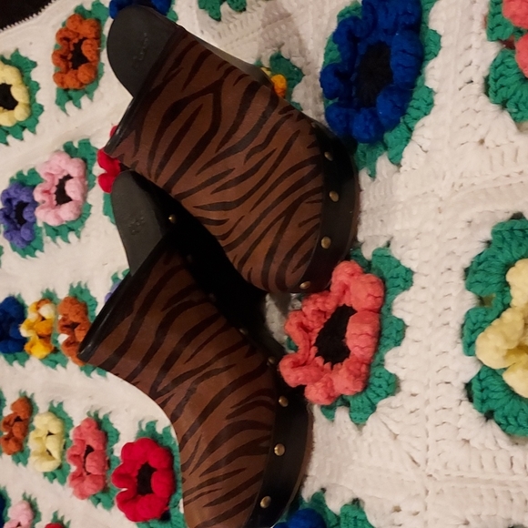 UGG | Shoes | Ugg Tiger Print Platform Clogs Mules Us 8 | Poshmark